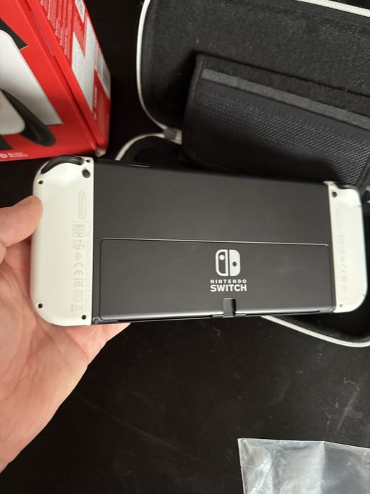 Продам Nintendo Switch OLED: 8 700 грн. - Приставки Київ на Olx