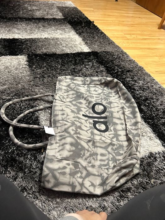 Alo Yoga - Sprzęt Fitness | OLX Sport i Hobby