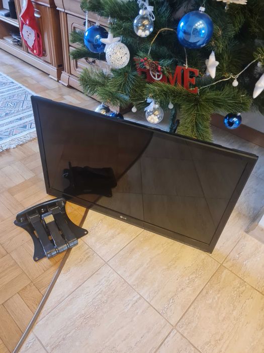 Телевізор LG 32 діагональ + кронштейн: 2 500 грн. - Телевізори Київ на Olx