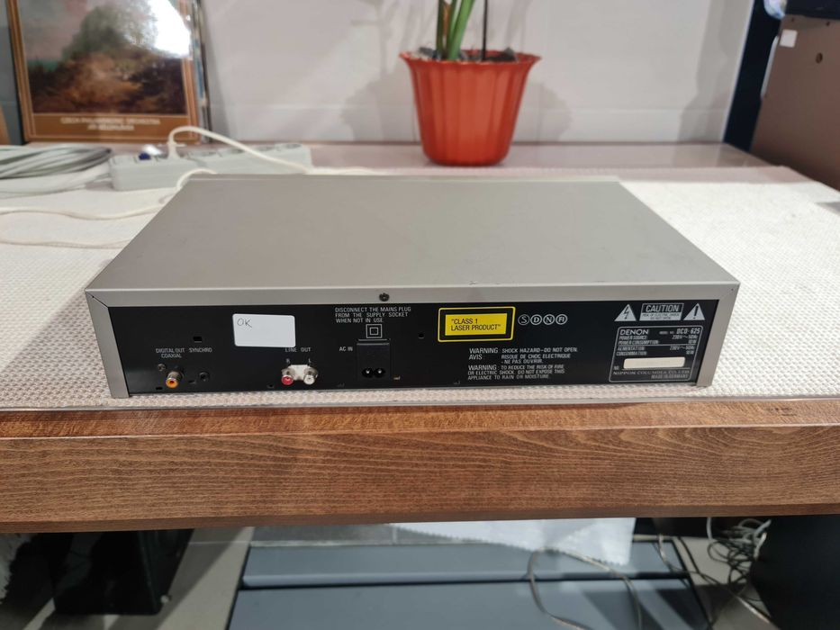 CD-програвач DENON DCD-625 Burr-Brown PCM61P: 2 999 грн. - Cd / md / вінілові програвачі Броди ...