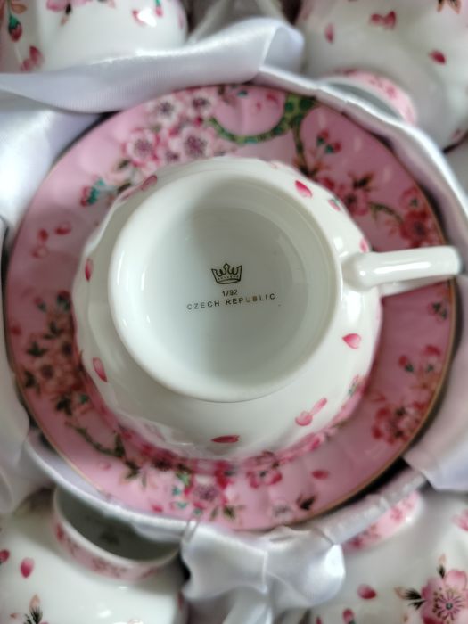 Чайний набір на 6 персон порцеляна 1 300 грн Посуд кухонне приладдя Вишневе на Olx