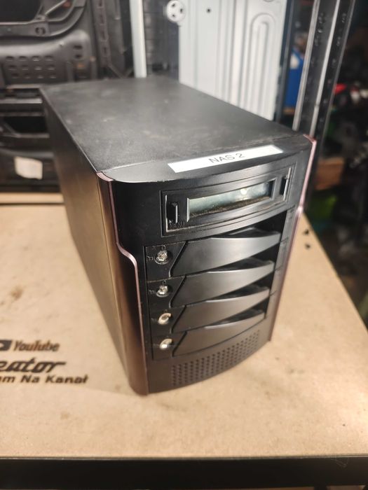 Serwer NAS Obudowa 4 Zatoki Hot Swap LCD Sprawny Backup Dane Legnica ...