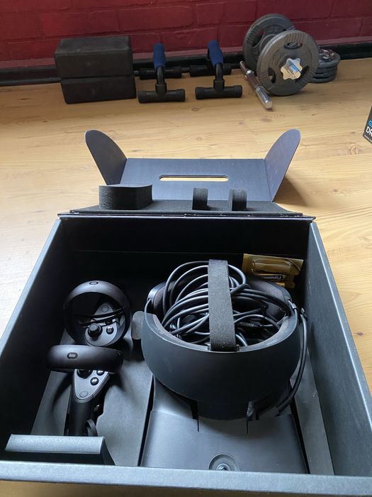 Gogle VR Oculus Rift S + gratis Markowizna • OLX.pl