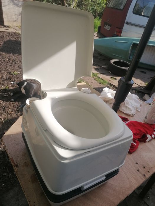 Toaleta przenośna do kempingu Ząbki • OLX.pl