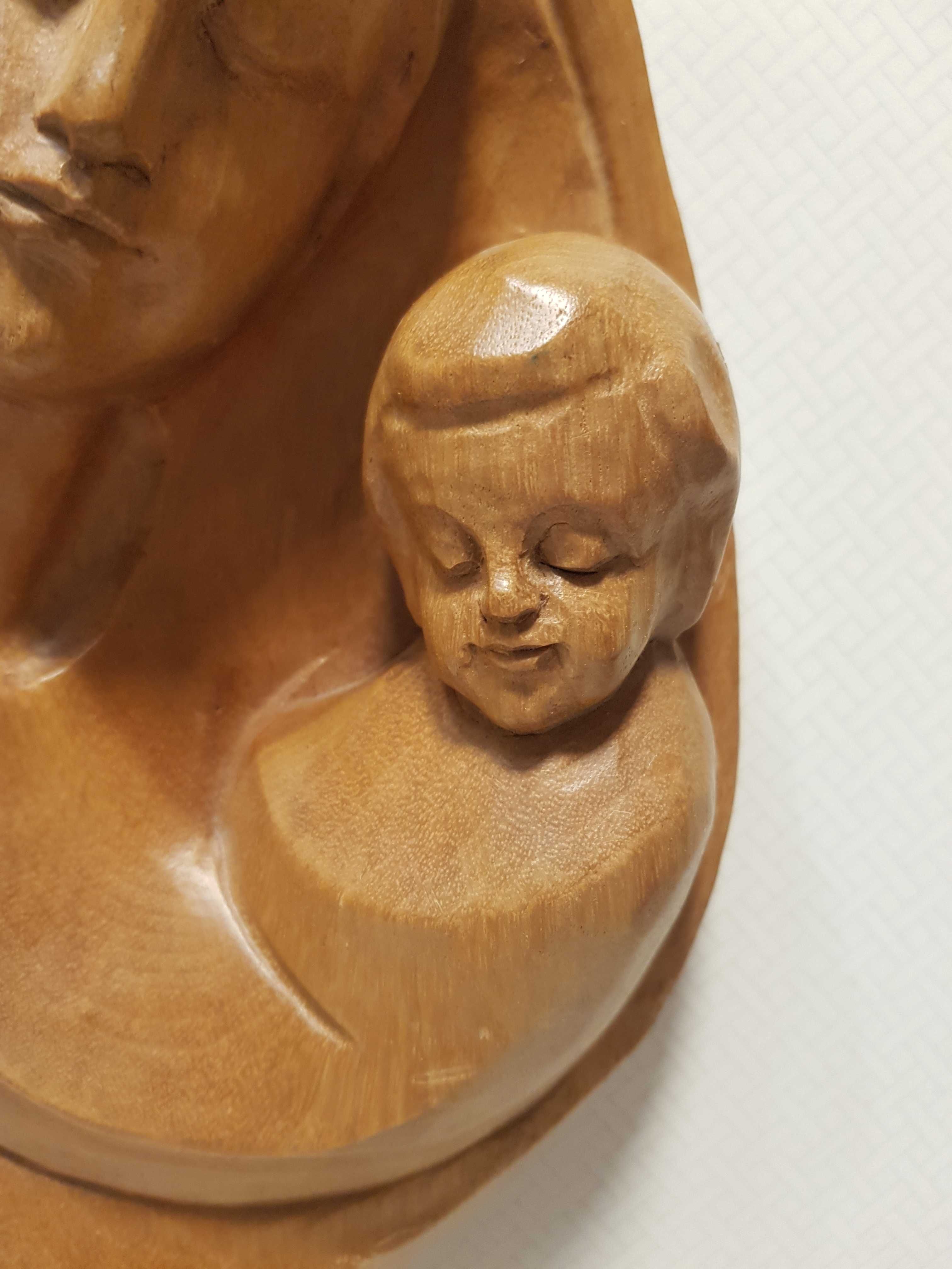 Piekna rzezba z drewna Matka Boża z P Jezusem Andrychów • OLX.pl Piekna rzezba z drewna Matka Boża z P Jezusem Andrychów • OLX.pl