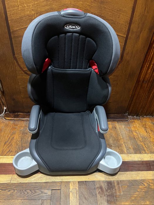 ТЕРМІНОВО!!Автокрісло graco junior maxi: 2 000 грн. - Дитячі автокрісла Київ на Olx