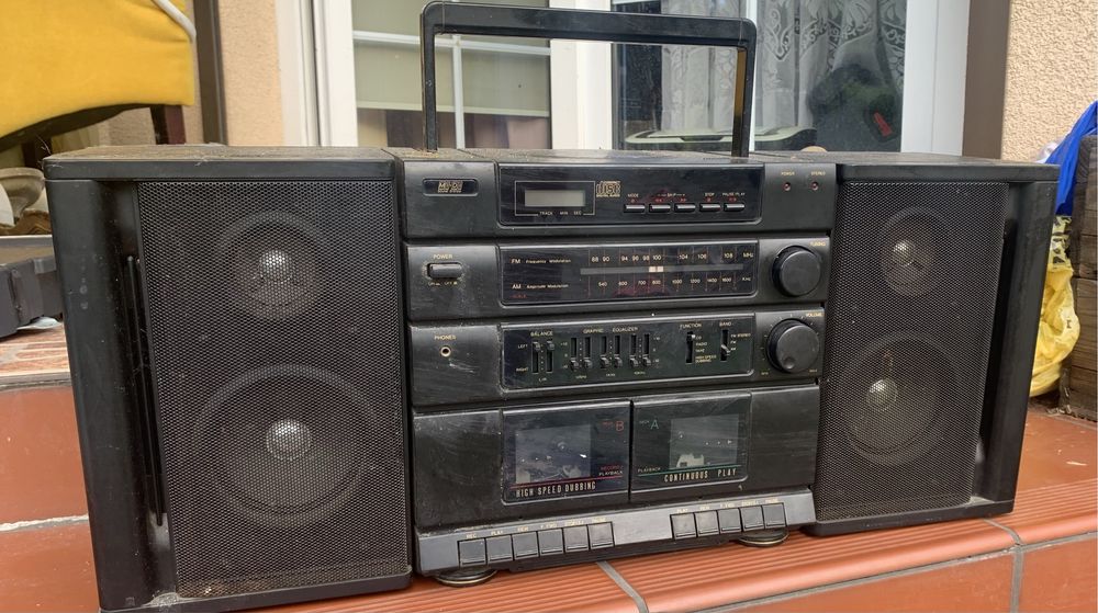 Boombox - radio, EQUALIZER, magnetofon, CD z lat 90 czarna wieża ...