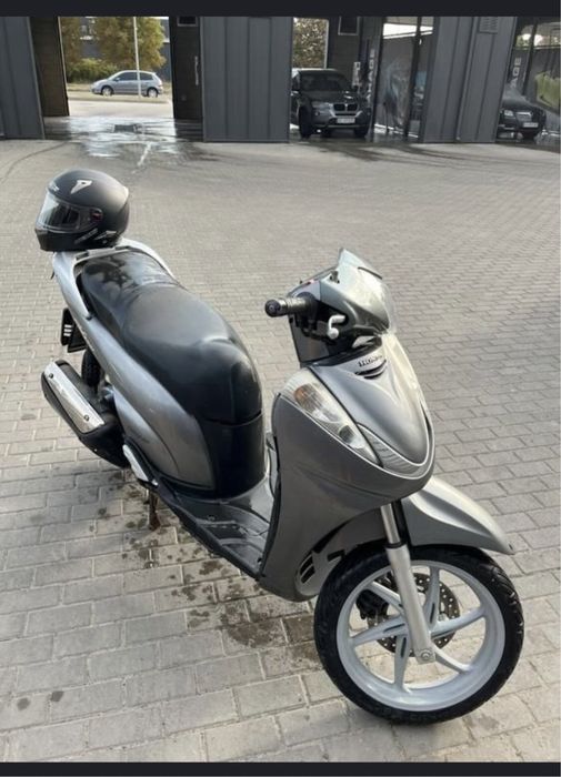 Продам sh 300i торг: 900 $ - Мотоциклы Ковель на Olx