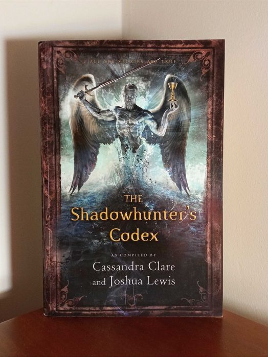 The Shadowhunters Codex, Cassandra Clare Lamego (Almacave E Sé) • OLX ...