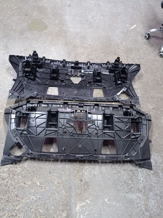 Підсилювач решітки радіатора Audi Q4 E-tron 89A807233: 3 000 грн ...