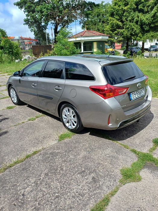 Sprzedam Toyota Auris Słupsk • OLX.pl