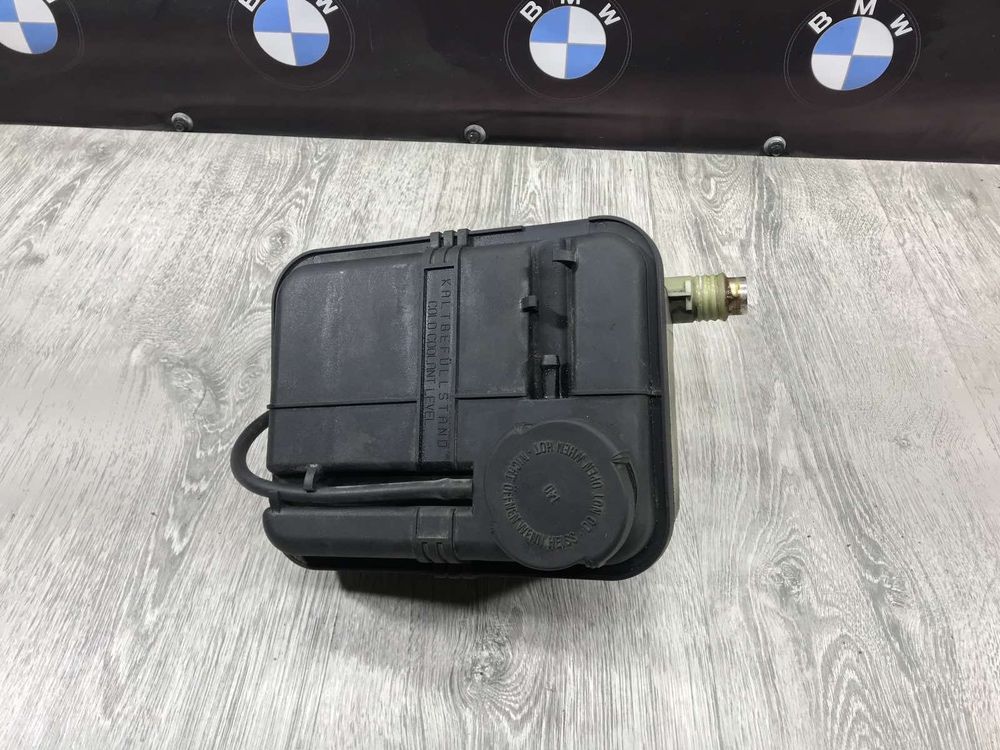 Бачок М57 Розшерительний Бак Е39 Радіатор Розборка Bmw E38: 70 $ - Баки ...