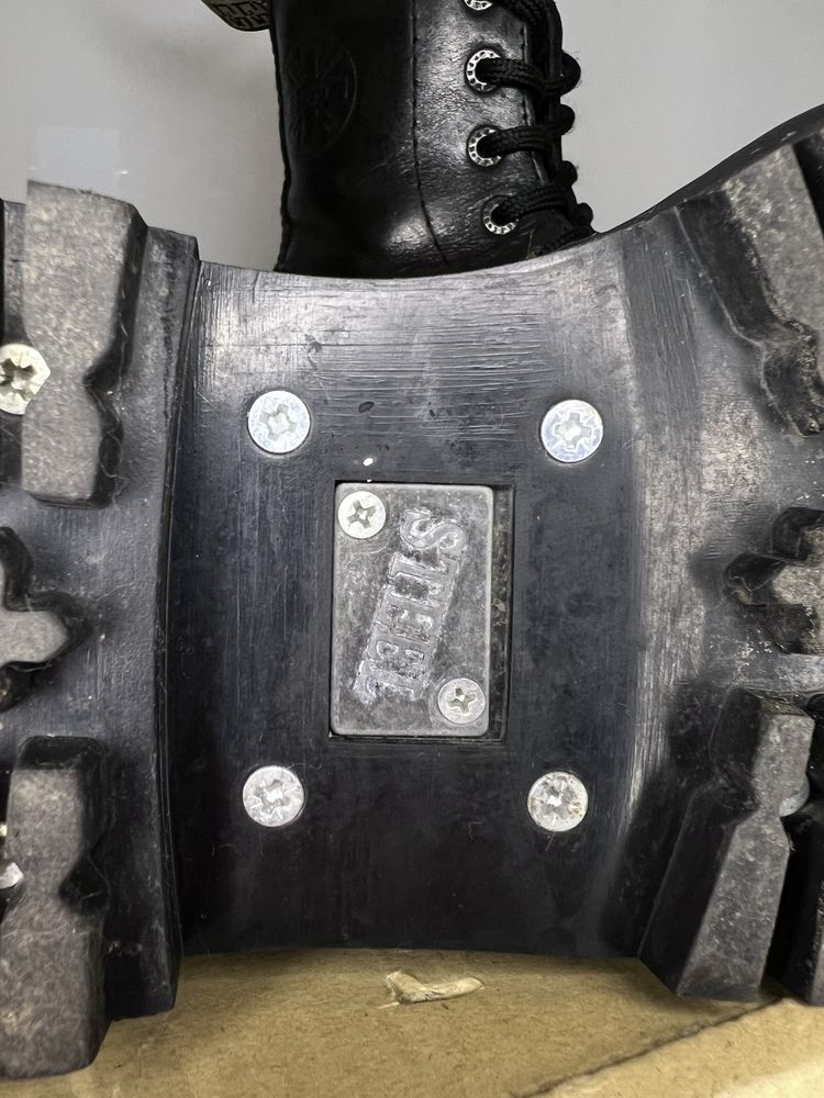 Берці Steel 37 розмір Ботинки / Берцы: 2 999 грн. - Берці Київ на Olx