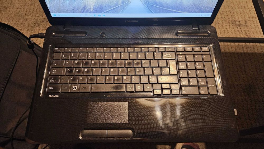 Toshiba satellite 17 cali model: L670 i5-480M 8GB RAM 256SSD Warszawa Bemowo • OLX.pl