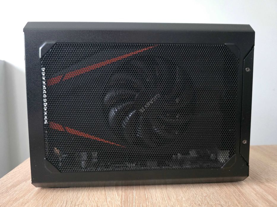 EGPU Gigabyte AORUS Gaming BOX (GTX 1070) + torba Jarosław • OLX.pl