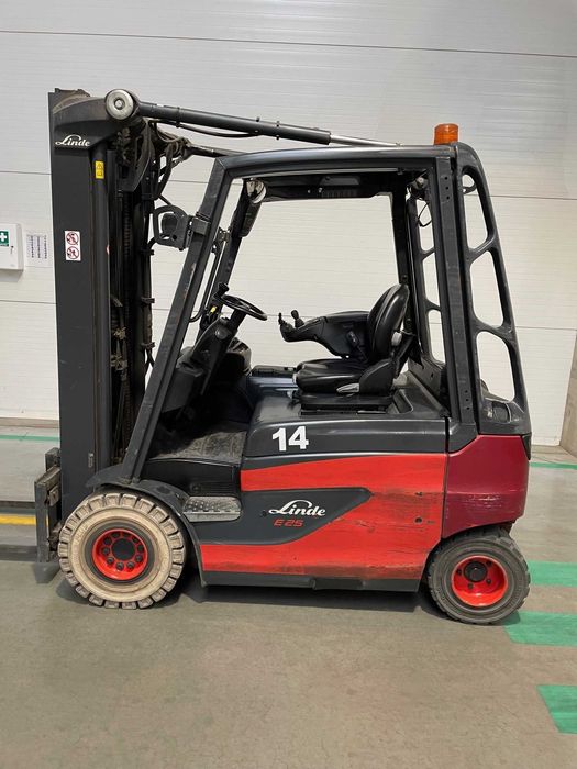 Wózek widłowy elektryczny LINDE E25 / udźwig 2.5T / TRIPLEX Ostrzeszów ...