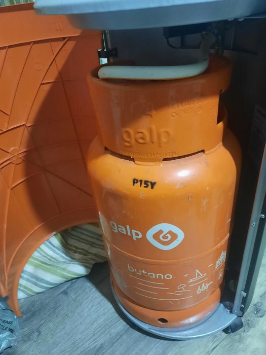 Hotspot aquecedor a gás como NOVO Amora • OLX Portugal