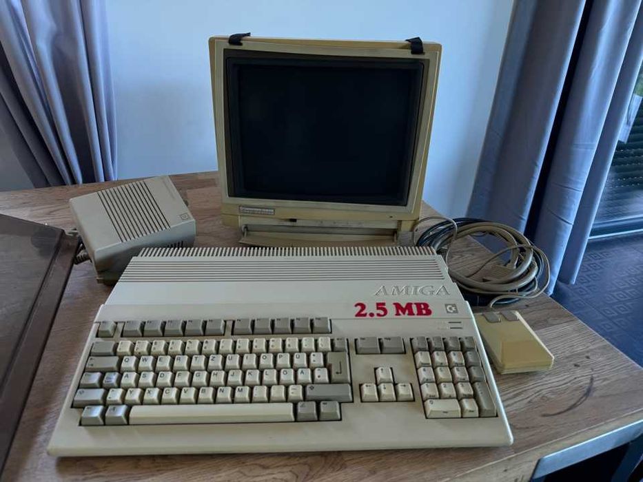 Konsola AMIGA A500 Commodore Stary Żagań • OLX.pl