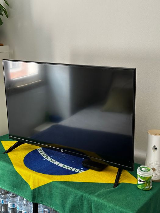 Smart TV 32” usada - Ótimo estado, funcionando 100% Campolide • OLX.pt