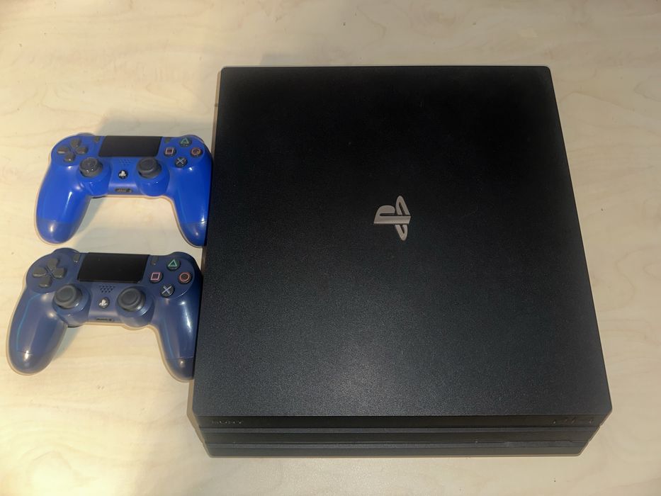 Konsola PS4 Pro + 2 pady + okablowanie Trzebinia • OLX.pl