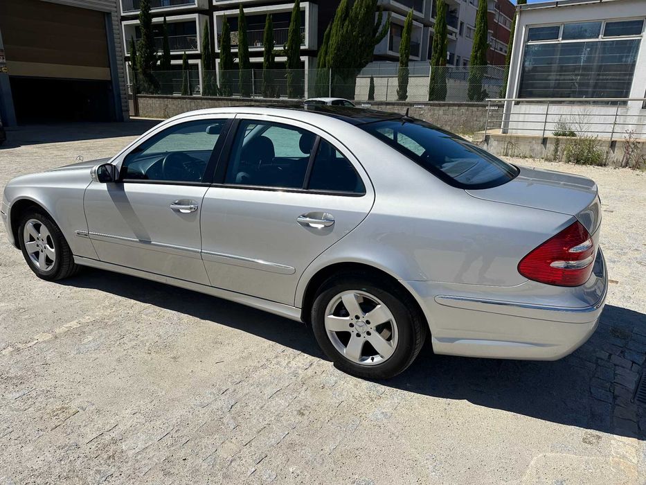 Mercedes E270 AMG Nacional Automático Limousine teto panorâmico Cidade ...