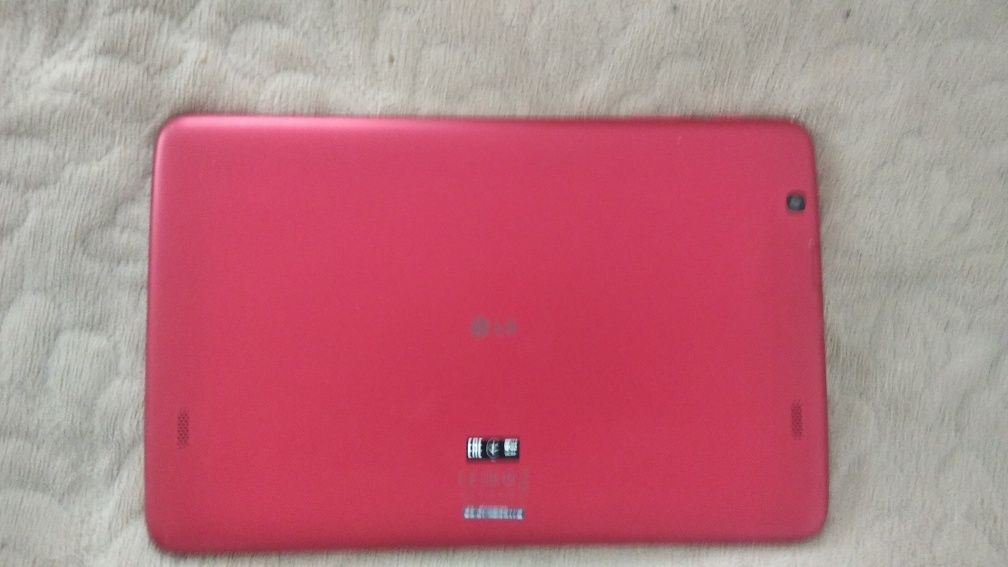 Планшет LG 16 GB.: 700 грн. - Планшетні комп'ютери Стрільбичі на Olx
