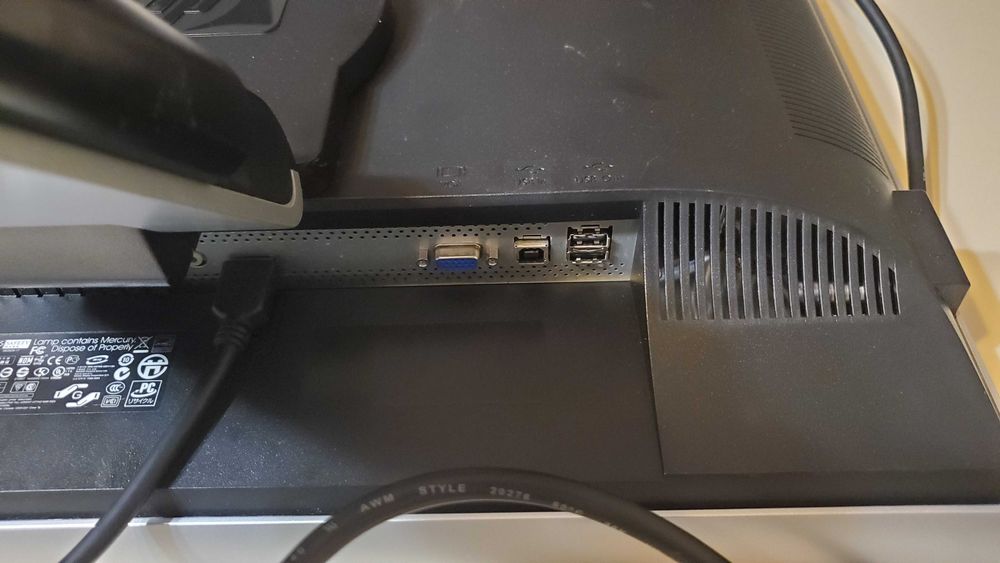 Монитор HP 24" W2408h FHD встроенные динамики: 550 грн. - Телевізори ...