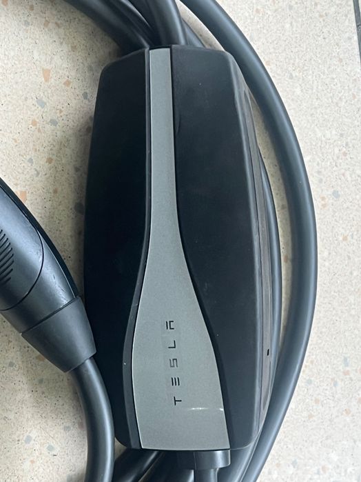 ORIGINAL Зарядка Tesla USA 32A вилка європейська: 13 500 грн. - Пускові ...