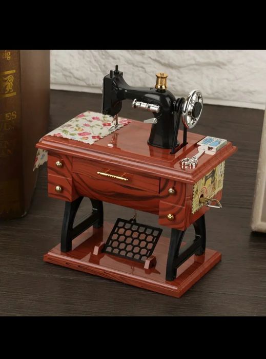 Нова Вінтажна музикальна шкатулка мініатюра 880 грн Колекціонування Мукачеве на Olx