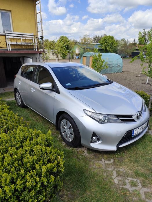 Toyota Auris 2014r benzyna, gaz Dębowa Łąka • OLX.pl