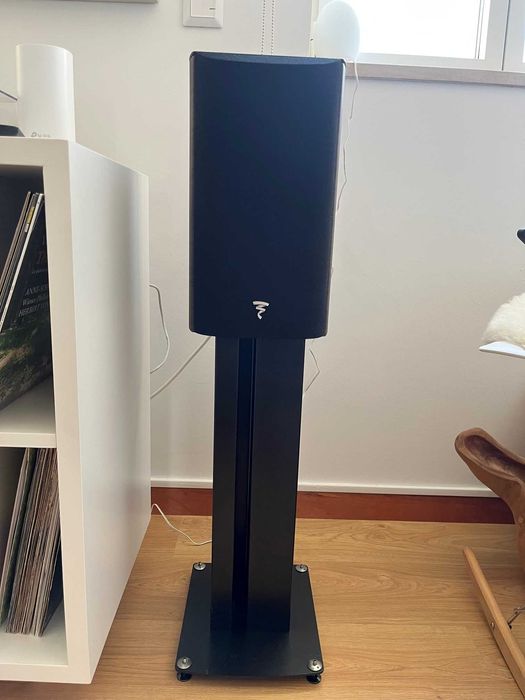 Colunas Focal Aria 906 + Stands pretos Arroios • OLX Portugal