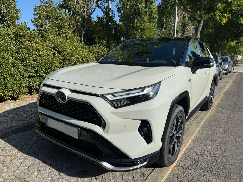 Toyota RAV4 2.5 HDF Plug-in Square Collection AWD-i Parque das Nações ...