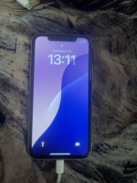 Iphone 11 виживаний: 3 500 грн. - Смартфони / мобільні телефони Київ на Olx