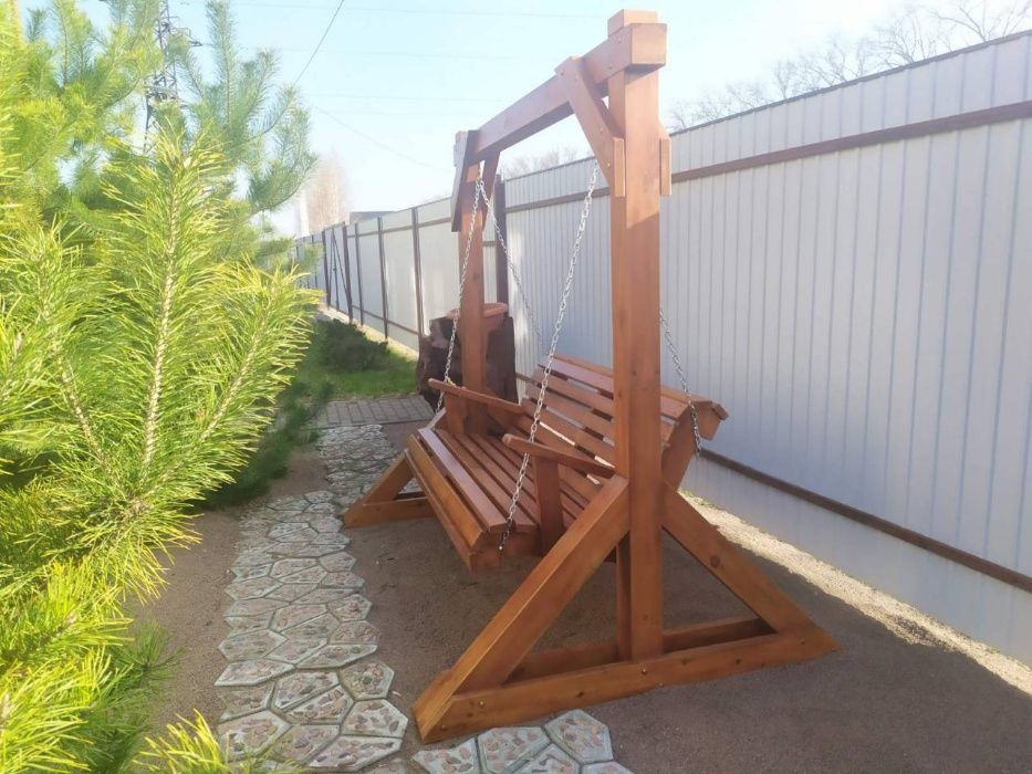 Качель садовая. Гойдалка з дерева. Дачная качель. Качель из дерева ...