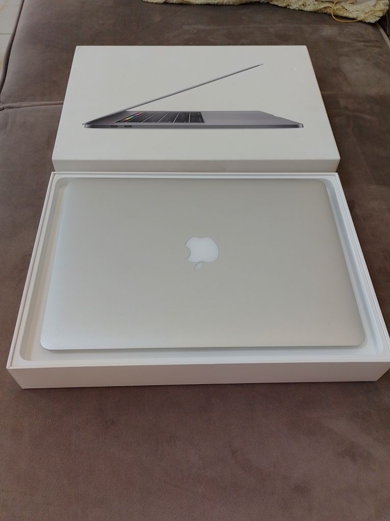 Макбук 13" Macbook air Сore i5: 7 700 грн. - Ноутбуки Київ на Olx