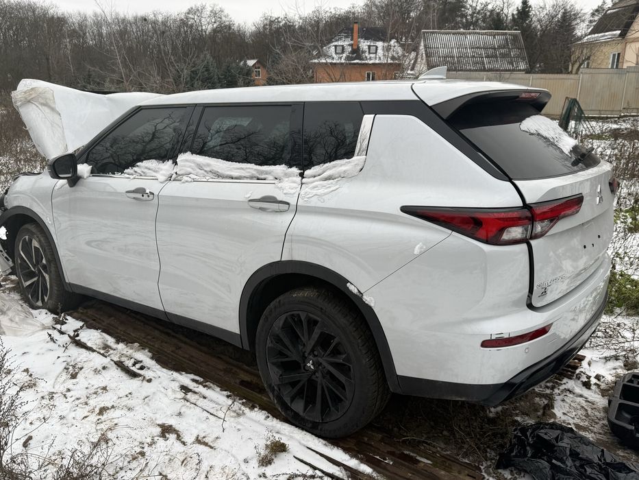 Шрот розбірка Mitsubishi Outlander PHEV: 2 000 грн. - Mitsubishi ...