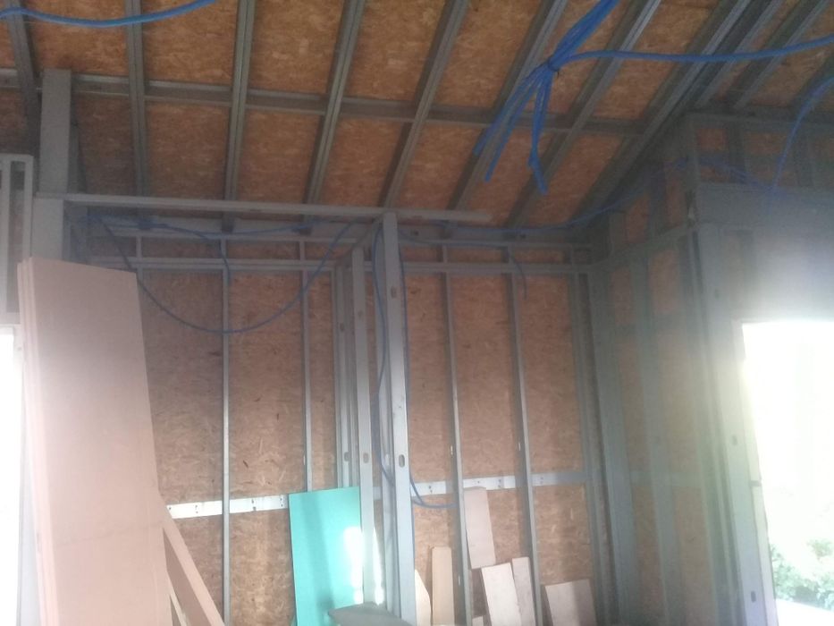 Pladur e light Steel frame Salreu • OLX.pt