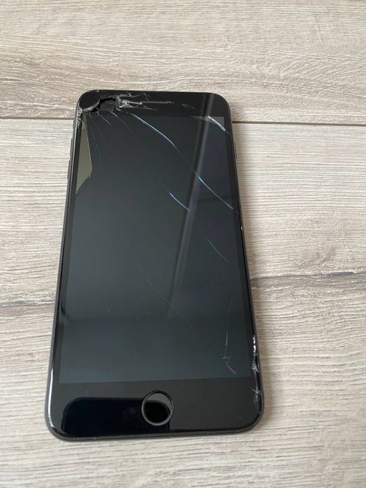 Iphone 7 plus 32 gd требует ремонт: 1 500 грн. - Смартфоны / мобильные телефоны Киев на Olx