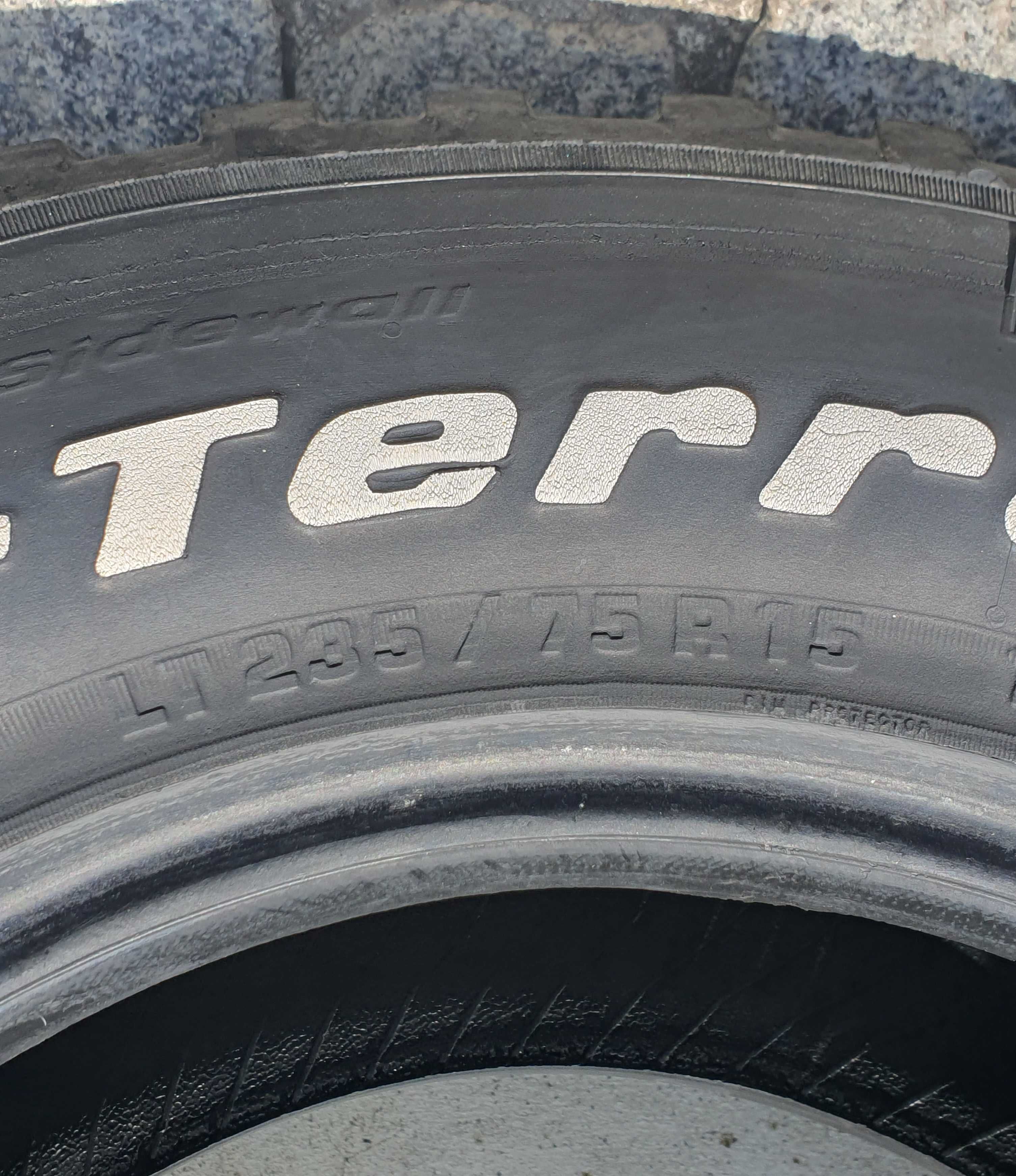 Pneu BFGoodrich 235/75/15 4x4 Guardizela • OLX.pt