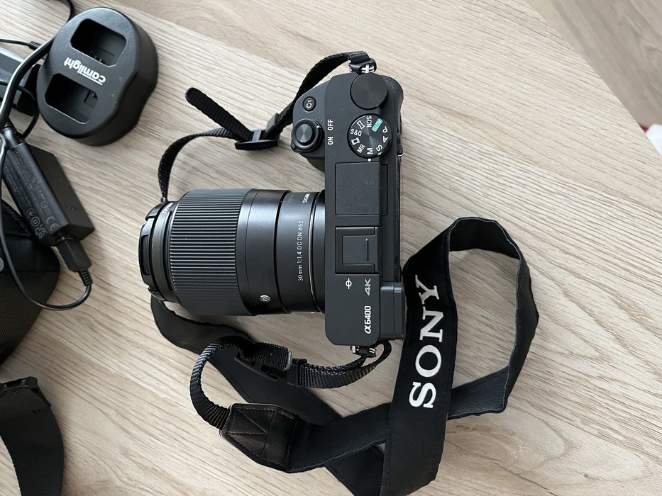Sony Alpha A6400 + obiektyw Sigma 30mm f/1.4 Stan bardzo dobry Łódź ...