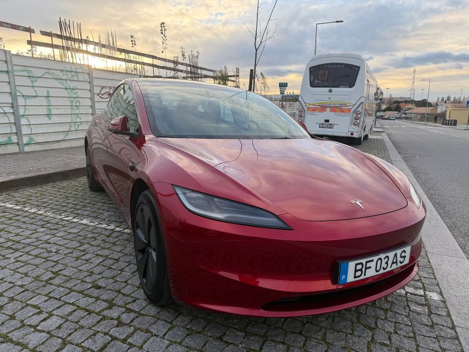Tesla Model 3 SR RWD Premium * Iva Dedutivel Porto • OLX.pt