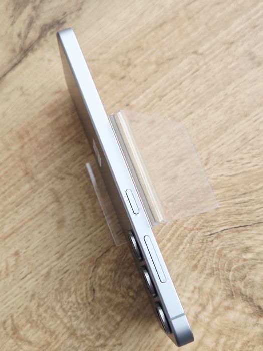 Samsung Galaxy S25 256GB Silver Shadow. 2 фізичні сім та eSIM: 27 850 ...