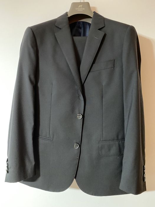 Fato preto marca Sacoor Carnaxide E Queijas • OLX Portugal