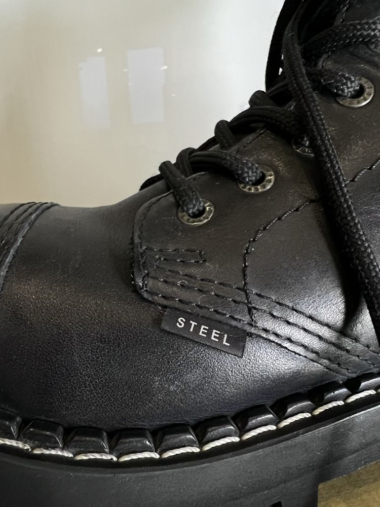 Берці Steel 37 розмір Ботинки / Берцы: 2 999 грн. - Берці Київ на Olx