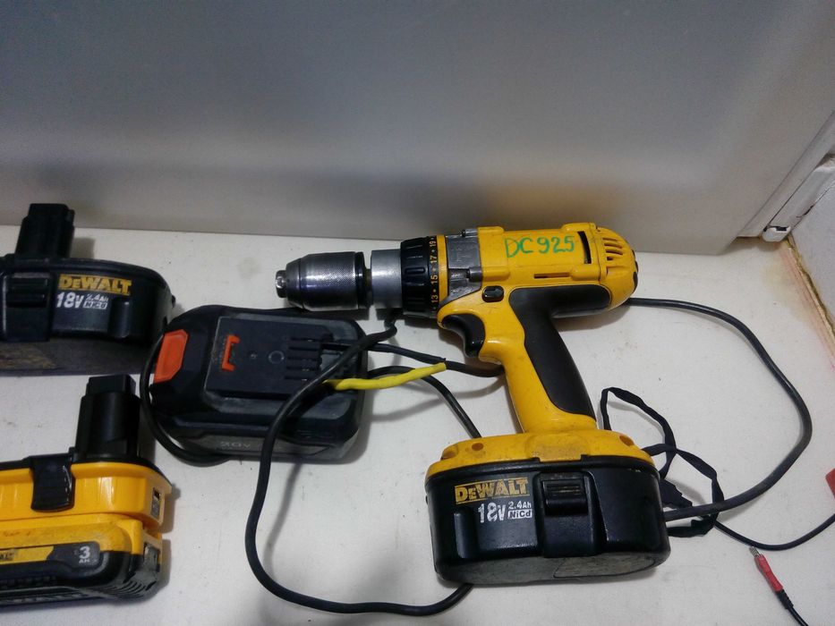 DeWalt акумуляторний дриль-шурупокрут ударна. DC 925 1100 гри.: 1 265 ...