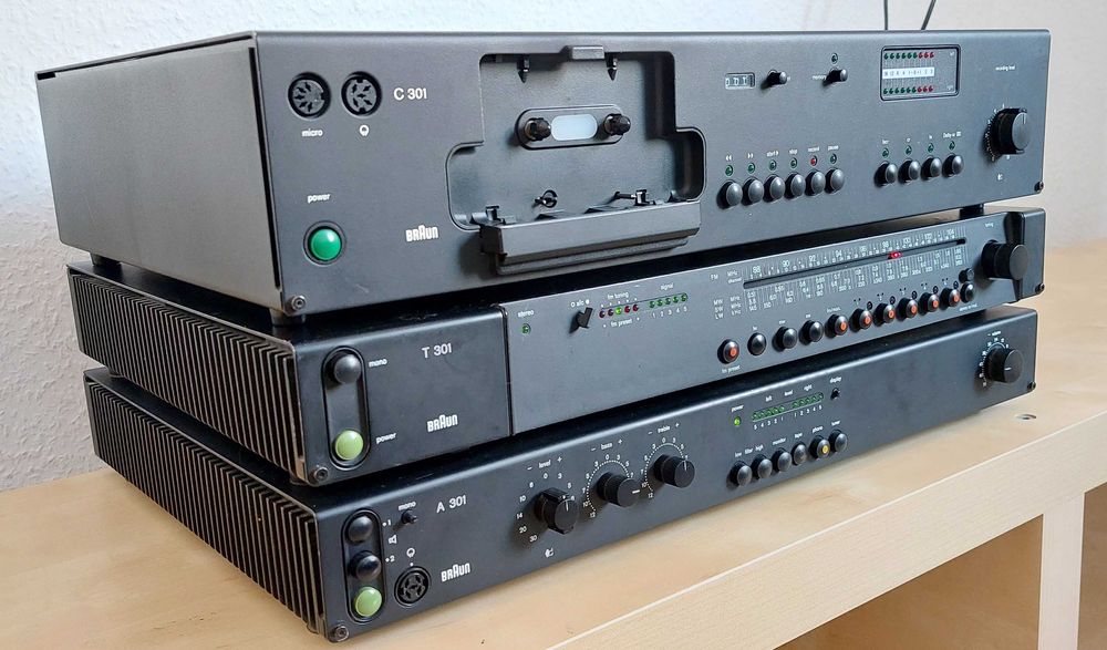 Комплект Braun усилитель A-301 дека C-301 тюнер T-301 от Braun A-301: 9 ...