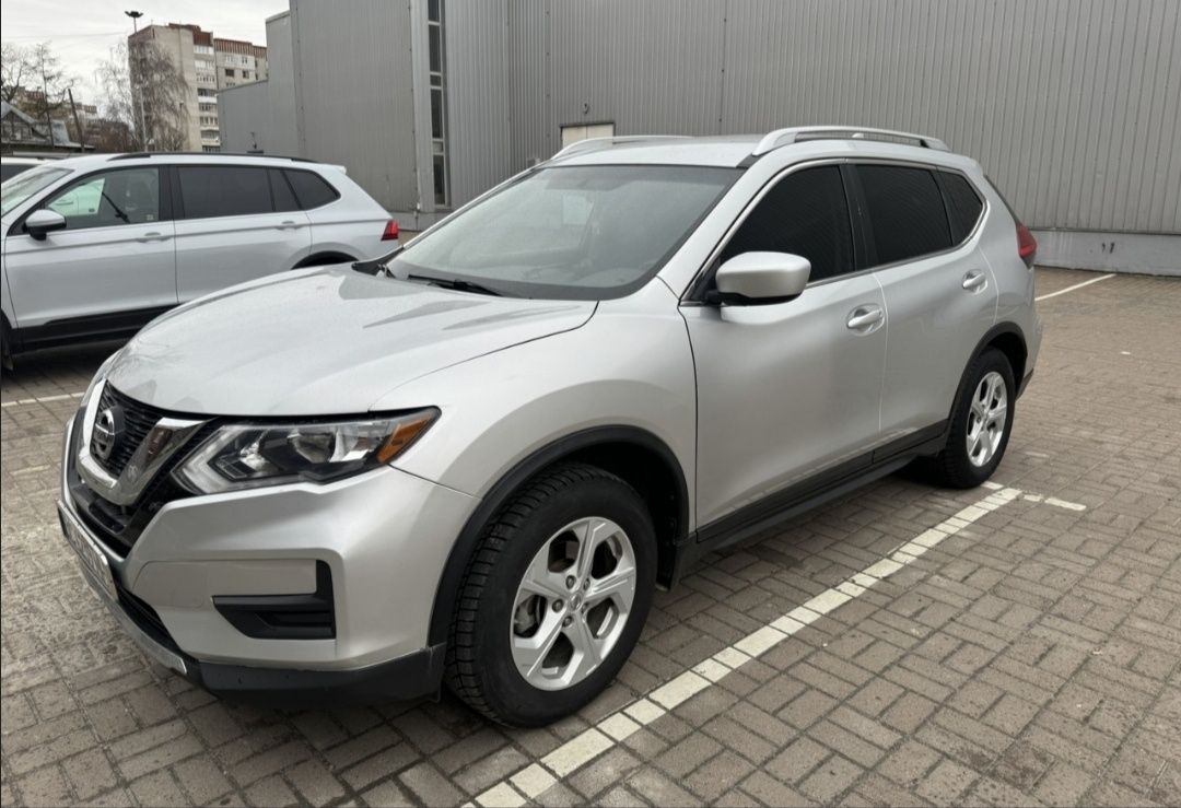 Нісан Роджі 2017 р газ/ бензин: 12 600 $ - Nissan Золочів на Olx