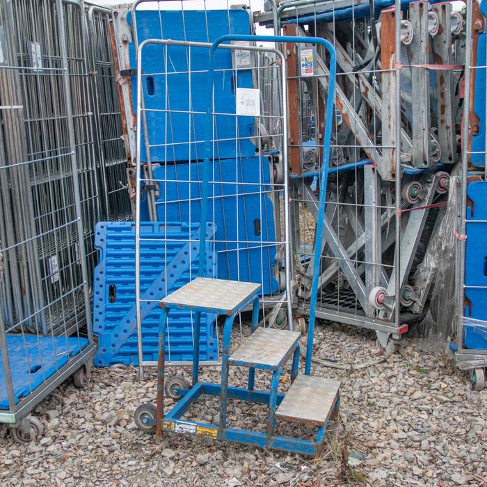 Podest magazynowy jezdny 3-stopniowy stalowy - mobilny, wytrzymały ...