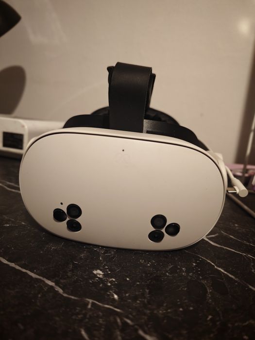 Meta Quest 3S 128GB + pasek Kiwi Design z powerbankiem Pionki • OLX.pl