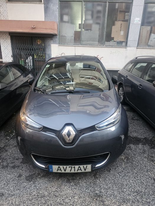 Rent car tvde renault zoe 200€ Sacavém E Prior Velho • OLX.pt
